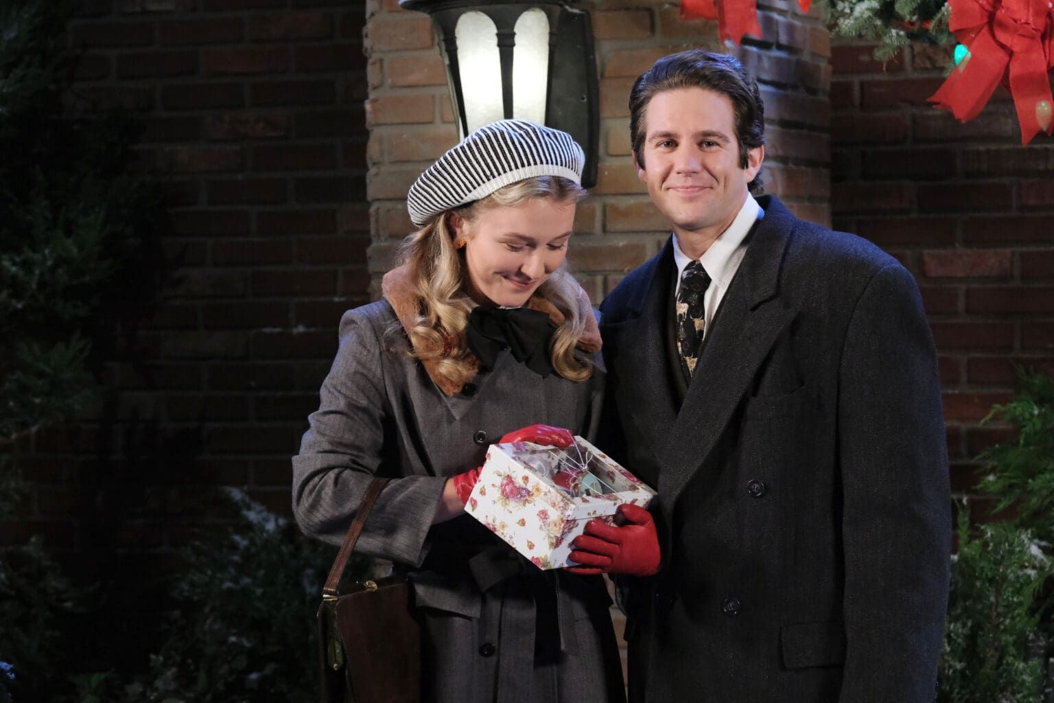 ARTICLE: Zach Chyz and Sydney Kathrann Smith Portray a Young Tom and ...